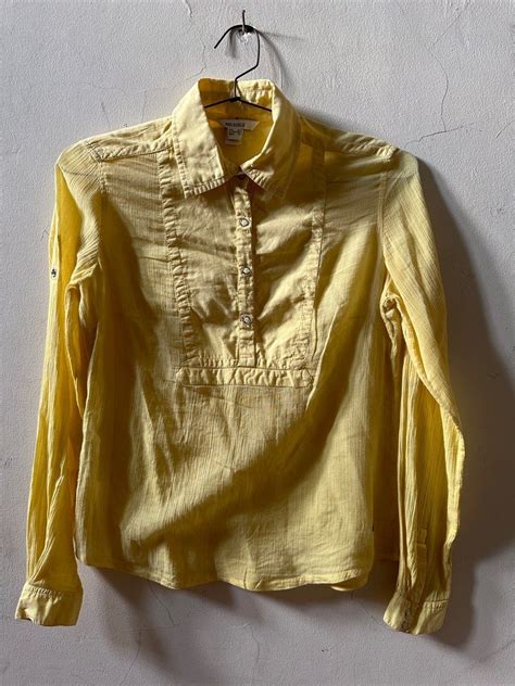 Mango Kemeja Kuning Muda Fesyen Wanita Pakaian Wanita Atasan Di Carousell