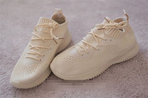 Кросівки — ціна 890 грн у каталозі Кросівки Купити жіночі речі за доступною ціною на Шафі