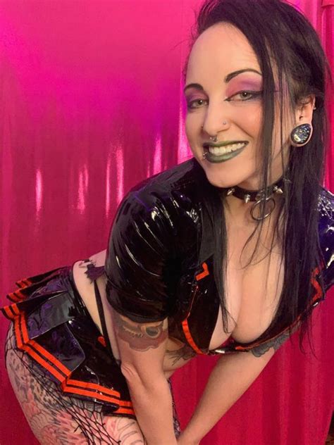 TW Pornstars Vex Voltage The Most Liked Pictures And Videos From Twitter For All Time Page