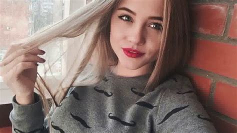 Полные женщины с фигурой песочные часы эротика Youtube