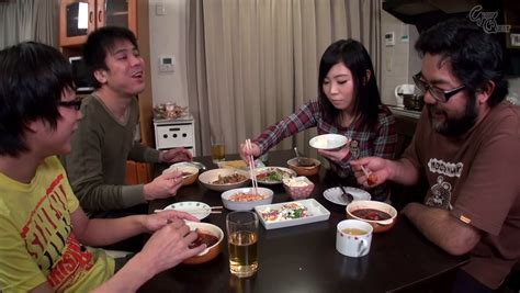 【夕城芹】大人の身体に成長してた姪っ子にフル勃起が避けられない叔父とその息子 夕城芹 204292 人気av女優観察日記 無料アダルト動画大全集