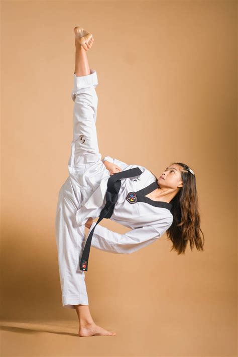 Taekwondo Girl 31 By Martialartgirls On Deviantart