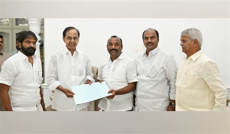 Kcr Hands Over B Form To Mlc Candidate N Naveen Kumar Reddy Telangana
