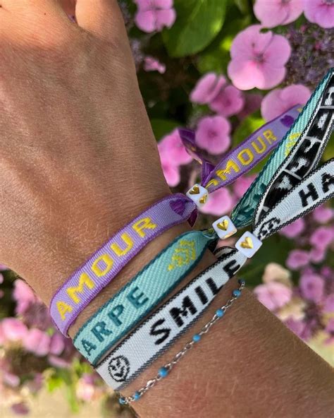 White Friend Ship Ribbion At Best Price In Surat Id 2855195313655