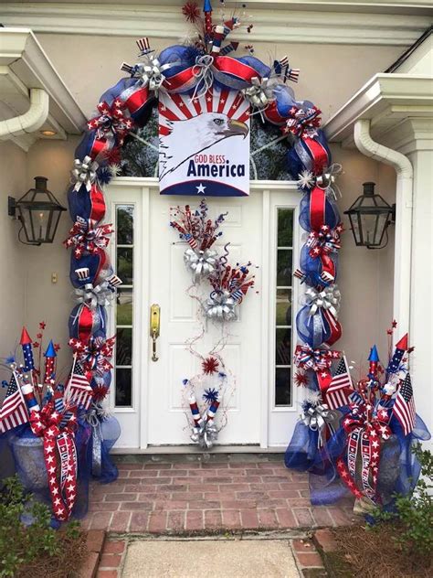 Pin By Karen White On Wreaths And Swags 4th Of July Decorations 4th Of