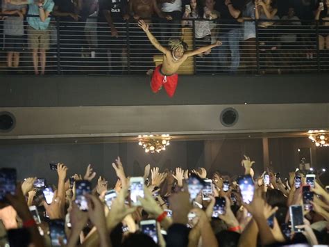 Xxxtentacion Jumping Wallpapers Wallpaper Cave Xxxtentacion Jumping Wallpapers Wallpaper Cave