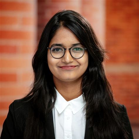 Srushti Kulkarni Linkedin