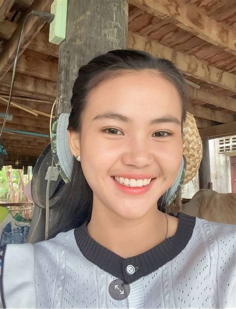 អ្នកគ្រូ លក្ខិណា Facebook