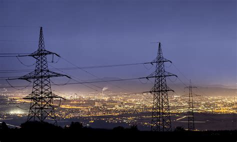 Global Energy Company Implementing The Future State Operating Model