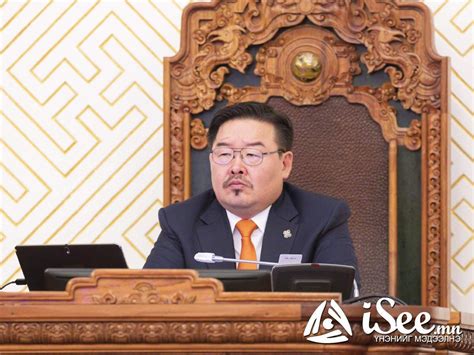 УИХ ын дарга Г Занданшатар НӨАТ ын буцаан олголтыг 5 хувь болгохыг Сангийн сайд ярилцъя гэсэн