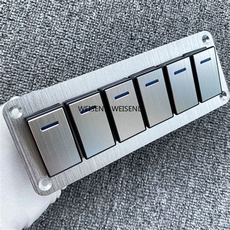 2 8 12 V 24 V