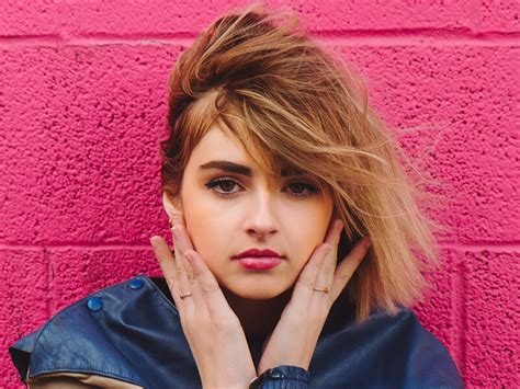 Pretty Girl Color Scheme - Image Color Palettes - SchemeColor.com