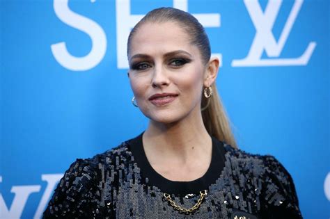 Teresa Palmer Louis Vuitton See Lv Exhibition Opening In Sydney 11 03