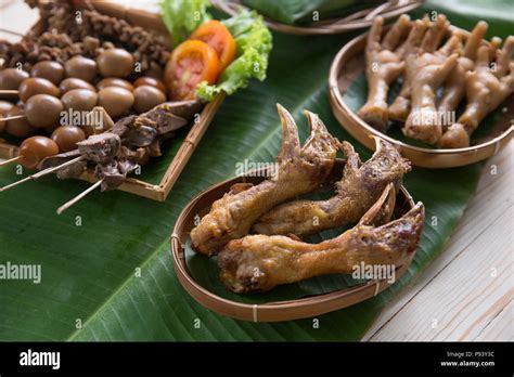 Traditional Indonesian Culinary Food Fried Chicken Head Stock Photo Alamy