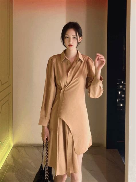 위스퍼 언발 셔츠원피스 2col 롱원피스 미디원피스 베이지 블랙 셔츠롱원피스 섹시 청순 여리여리 에이블리