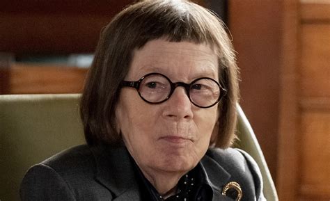 Linda Hunt Now Ncis Los Angeles Actress Steps Out For Rare Outing