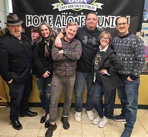 ملاقات بازیگران فیلم تنها در خانه پس از ۳۰ سال فیلمی که ترامپ هم در