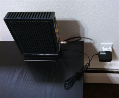 Smart Internet Reset Plug Turns Power Off Back On Again Gadgets Science Technology