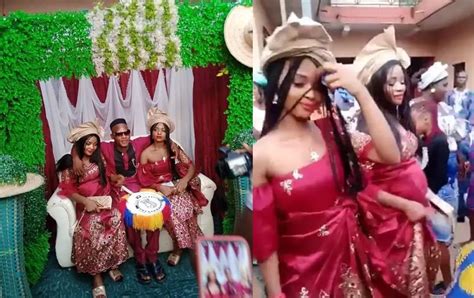 Hai Ch Em Song Sinh C Ng L C L Y M T Ch Ng C Ng Nhau L N Ti Ng Kh Ng Th R I Kh I Nhau