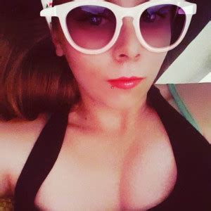 Old English Font By The Tenacious Type Studio Creative Fabrica