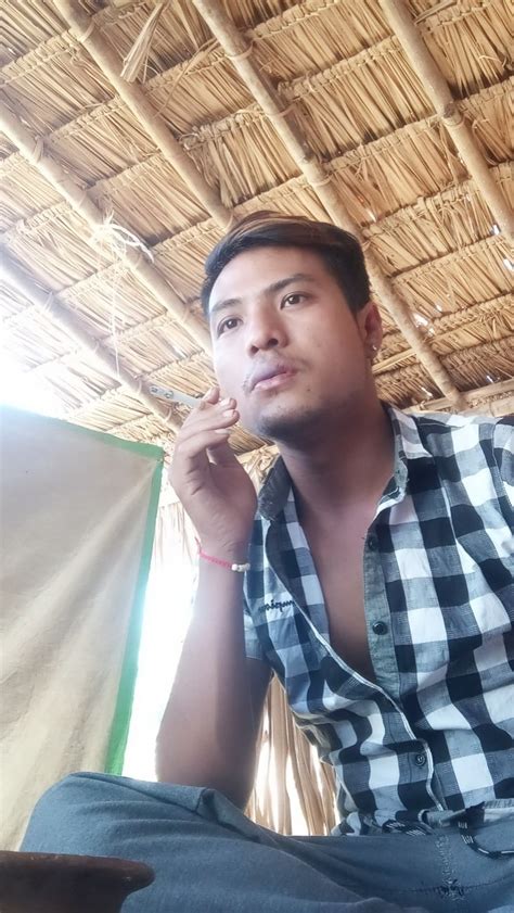 Top နေပြည်တော် သား On Twitter ဆေးလိတ်သောက် မယ် ထန်းရည် သောက်မယ် တယောက