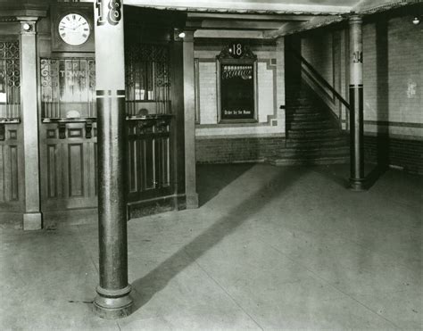 A Estação De Metrô De Nova York Abandonada Há 77 Anos Que Você Só Pode