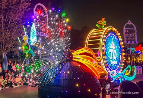 We Regret To Inform You Disney Pixar Fans But This Parade Is Ending