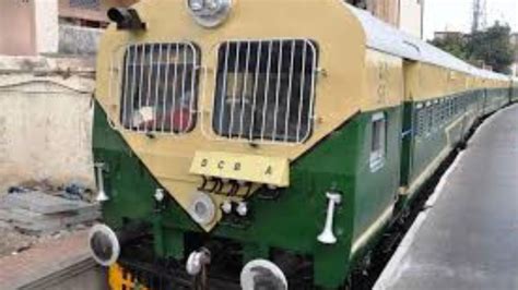 Indias Smallest Passenger Train মাত্র ৯ কিলোমিটার গতিপথ দেশের ক্ষুদ্রতম ট্রেন এটাই কোথায়