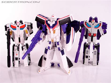 Transformers Classics Astrotrain Toy Gallery Image 1 Of 102