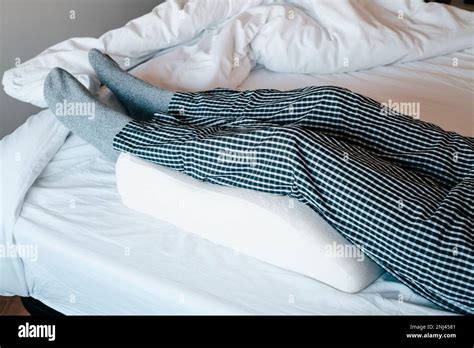 Leg Elevation Bed At Robert Sandoval Blog