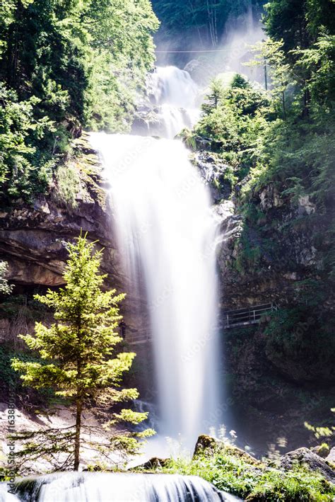 Wasserfall Giessbachfälle Im Berner Oberland Bei Brienz Schweiz Stock