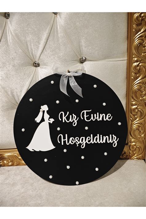 şatafat Design Kiz Evİne HoŞgeldİnİz AhŞap Kapi SÜsÜ Beyaz Ve Sİyah 3030 Cm Fiyatı Yorumları