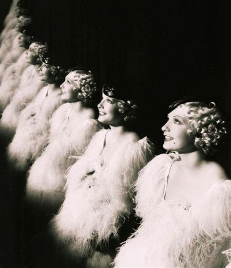 50 Stunning Vintage Photographs Of Los Angeles Chorus Girls From