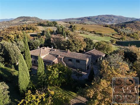 Tuscan Farmhouse And Barn With Pool And Tennis Court Casa Tuscany