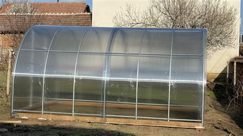 Висококачествени оранжерии и парници с поликарбонат