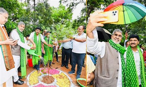 Nobel Peace Prize Laureate Kailash Satyarthi Participates In Green India Challenge”