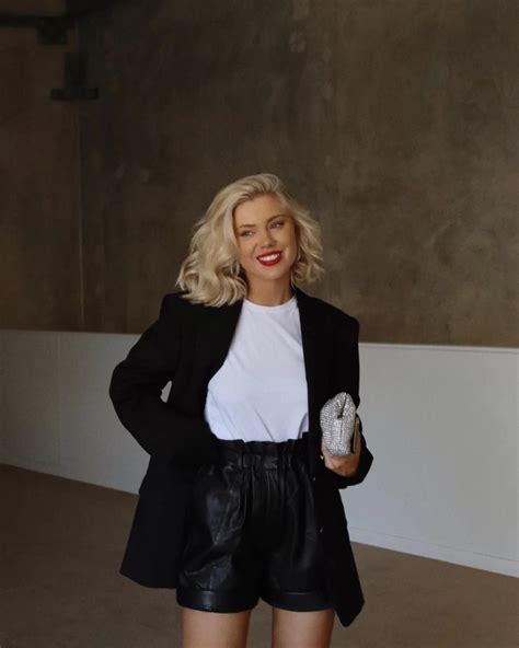 20 Stylish Black Blazer Outfit Ideas Inspired Beauty