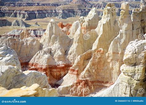 Stunning View Of White Striped Sandstone Hoodoos In Coal Mine Canyon
