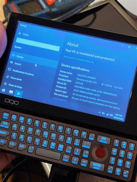 I Installed Windows 10 64 Bit On A 32 Bit Only Cpu How In The Hell Is This Working Oqo 02