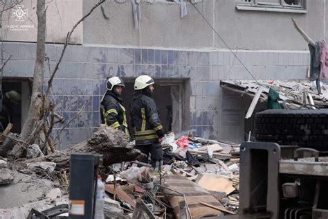 Кількість загиблих внаслідок ракетного удару по Словянську зросла ФОТО Новости Section Ukr Net