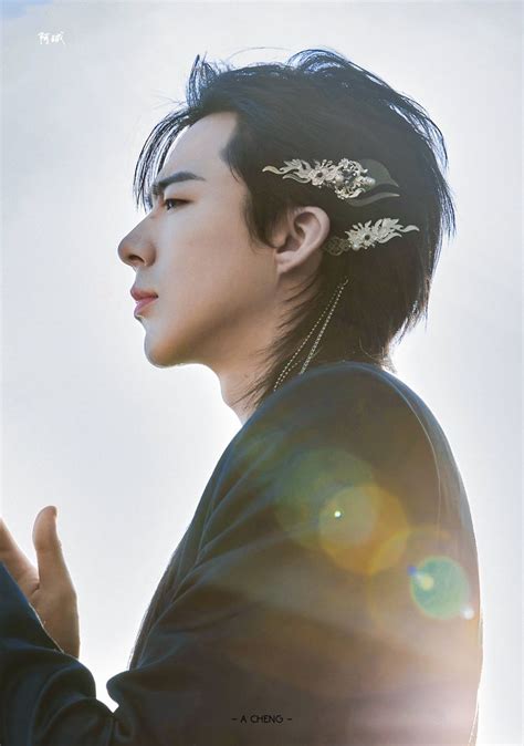 Ghim Của Hinata 🌻 Trên Liu Yuning