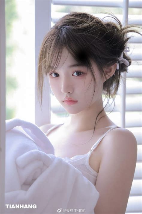 Pinterest【2024】 美的少女 ショートヘア 女の子 ポートレイト