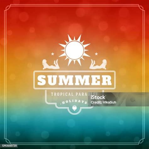 그런지 질감 종이 배경에 여름 휴일 타이포그래피 라벨 디자인 개념에 대한 스톡 벡터 아트 및 기타 이미지 개념 계절 관광