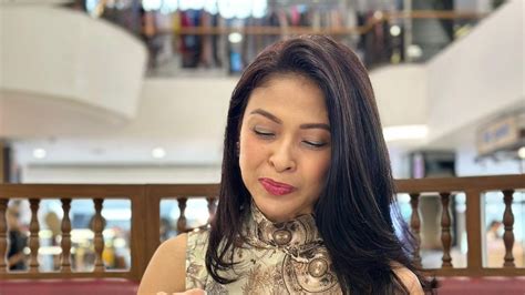 Rahasia Awet Muda Indira Sudiro Di Usia 53 Tahun Kecantikan Yang Tak