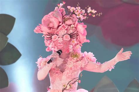 The Masked Singer Cherry Blossom Revealed As Candace Cameron Bure Of Full House
