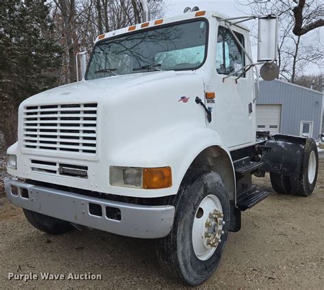 1997 International 8100 Semi Truck In New Haven Mo Item Ds5299 Sold