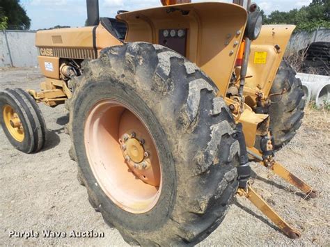 Case 380b Tractor In Maryville Il Item K7725 Sold Purple Wave