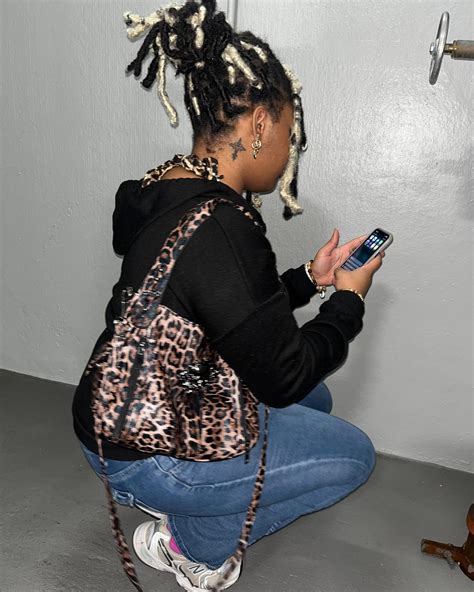 Dariene👾👽 Cosmic Dariene • Instagram Photos And Videos