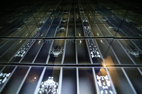 הפרעת הסדר במוזיאון אגם לייצר חופש בתוך חוקים ומגבלות מגזין פורטפוליו