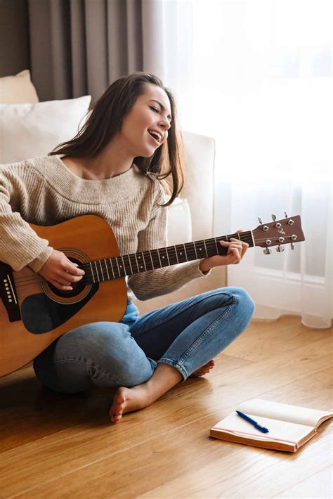 21 Empowering Breakup Songs That Actually Feel Good